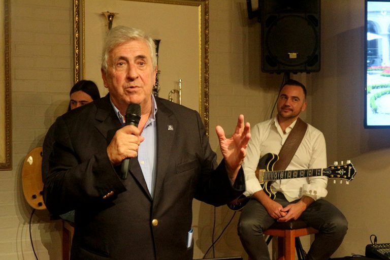 Jorge Rebelo de Almeida, fundador e presidente da Vila Galé, recebe ...