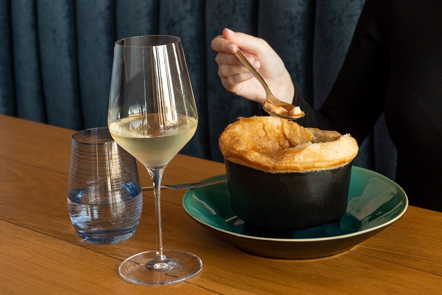 Golden Catch prepara jantar com vinhos austríacos - Presstur