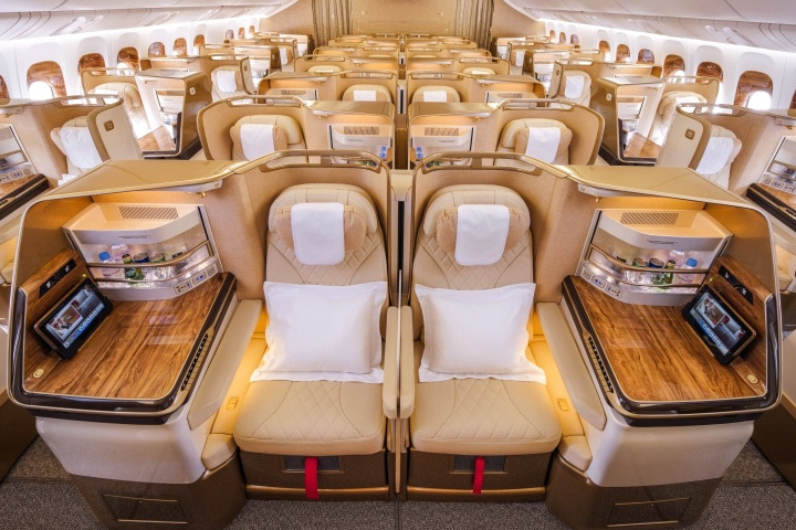 Emirates apresenta novo look do B777 que opera em Lisboa 2/2 - Presstur